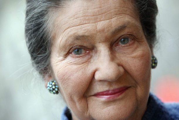 portrait simone veil - Debout Congolaises